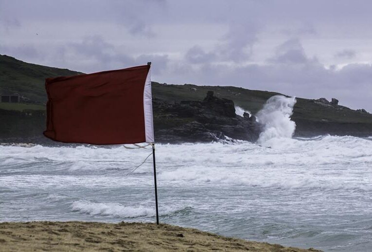 RNLI flies red flag at Ramsgate Main Sands - Thanet